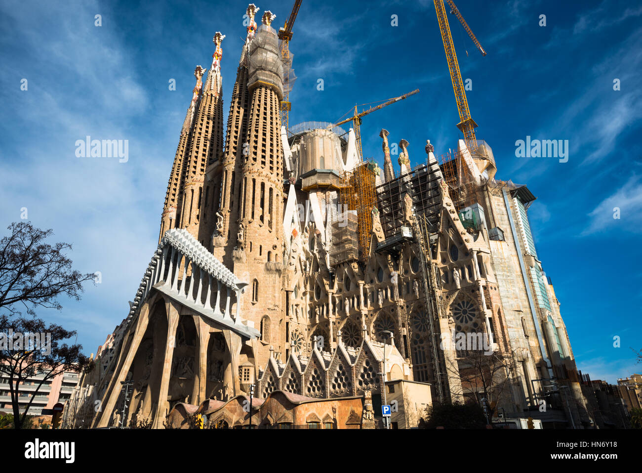 Sky sagrada familia antoni gaudi hi-res stock photography and images ...