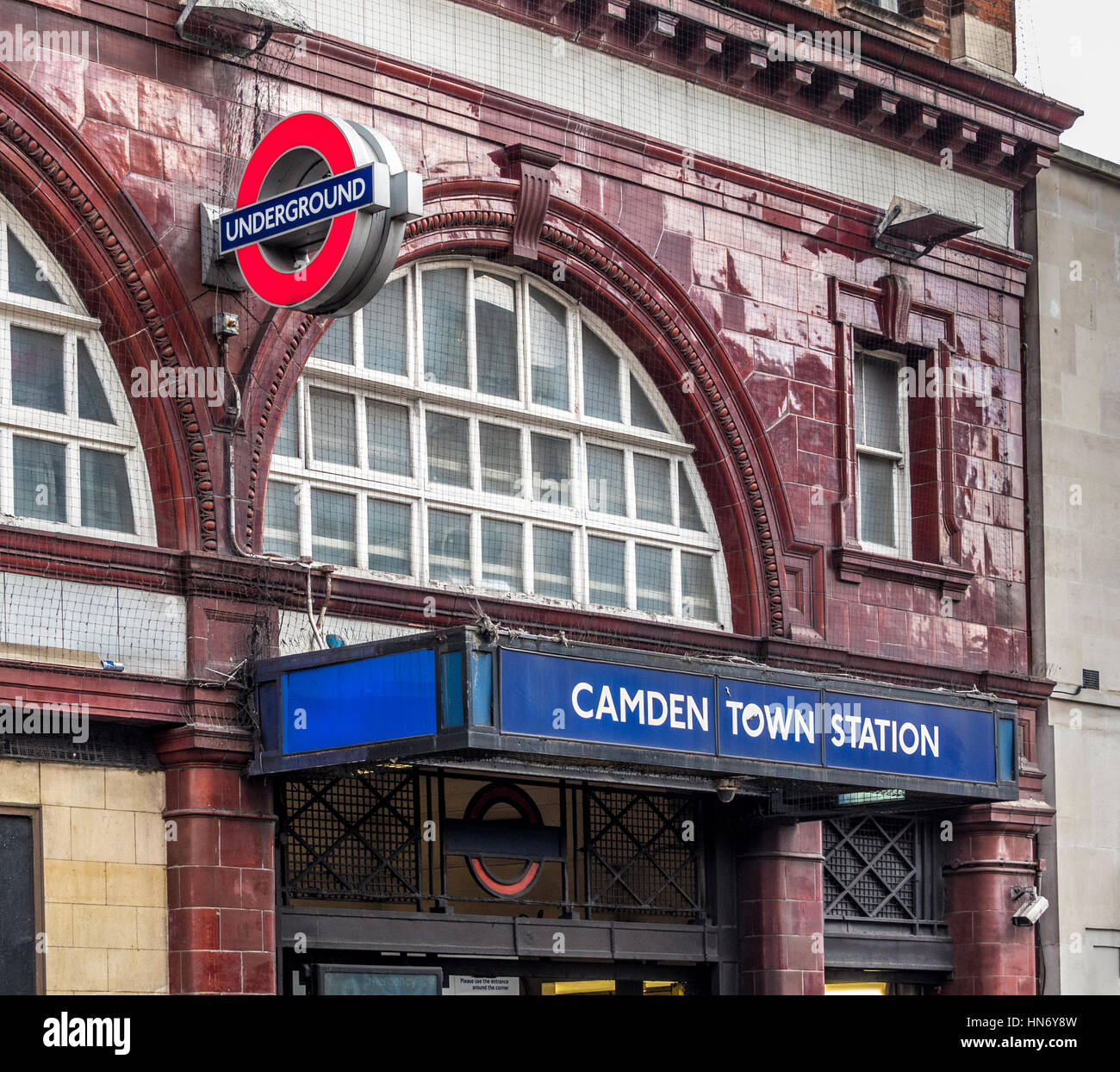 Northern line london building hi-res stock photography and images - Alamy