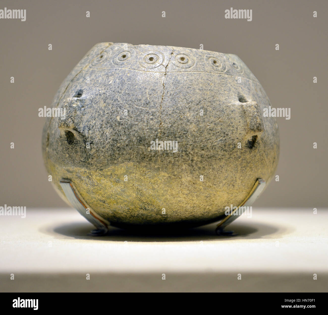 Bowl. Tarut. 3rd millennium BCE. Steatite. National Museum, Riyadh ...