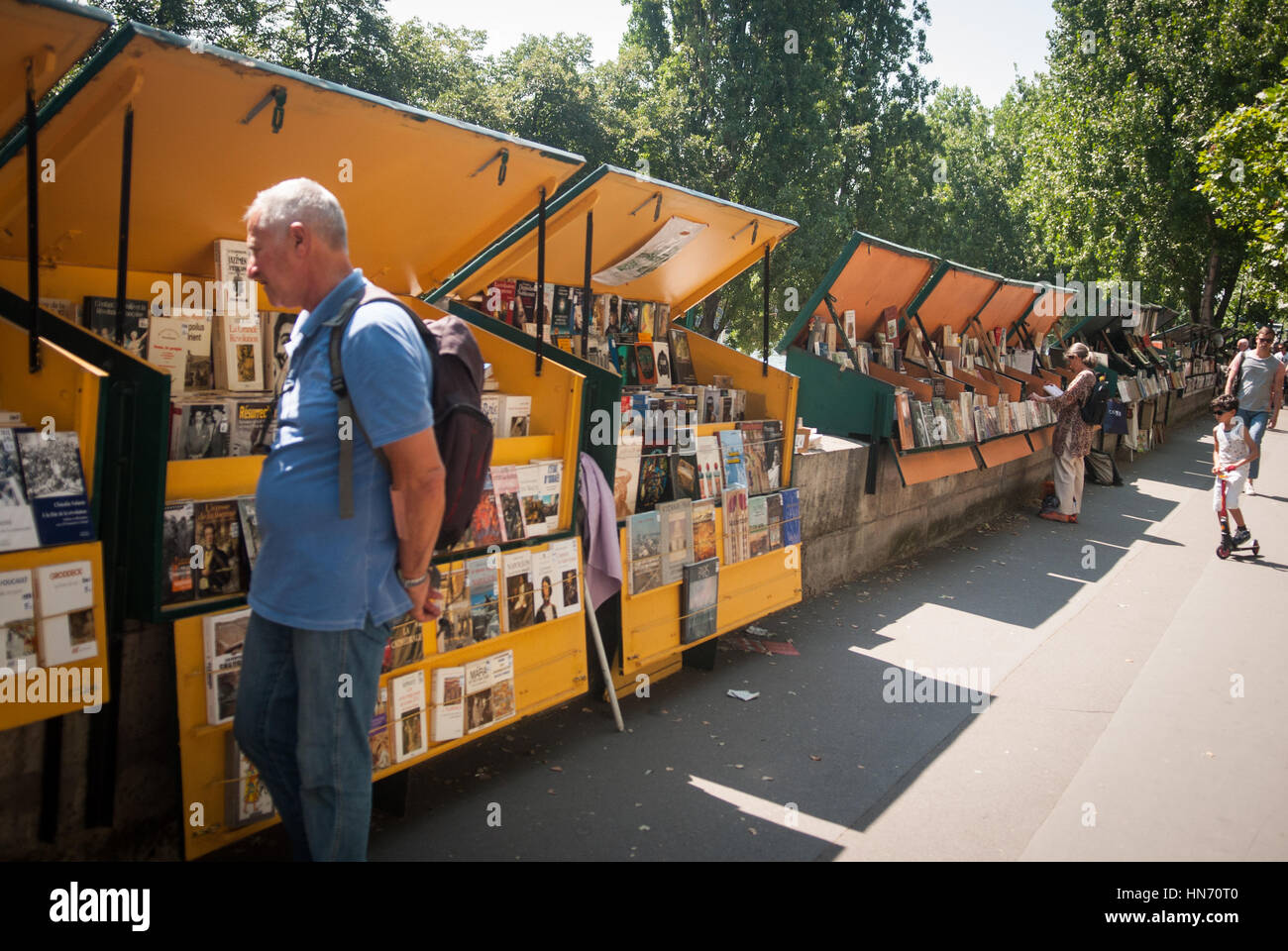 Book market at Seine embankment in Paris Stock Photo - Alamy