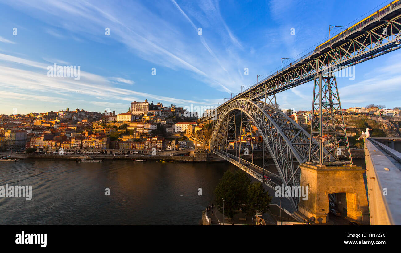 Douro river and Dom Luis I Bridge in Porto, Portugal Stock Photo - Alamy
