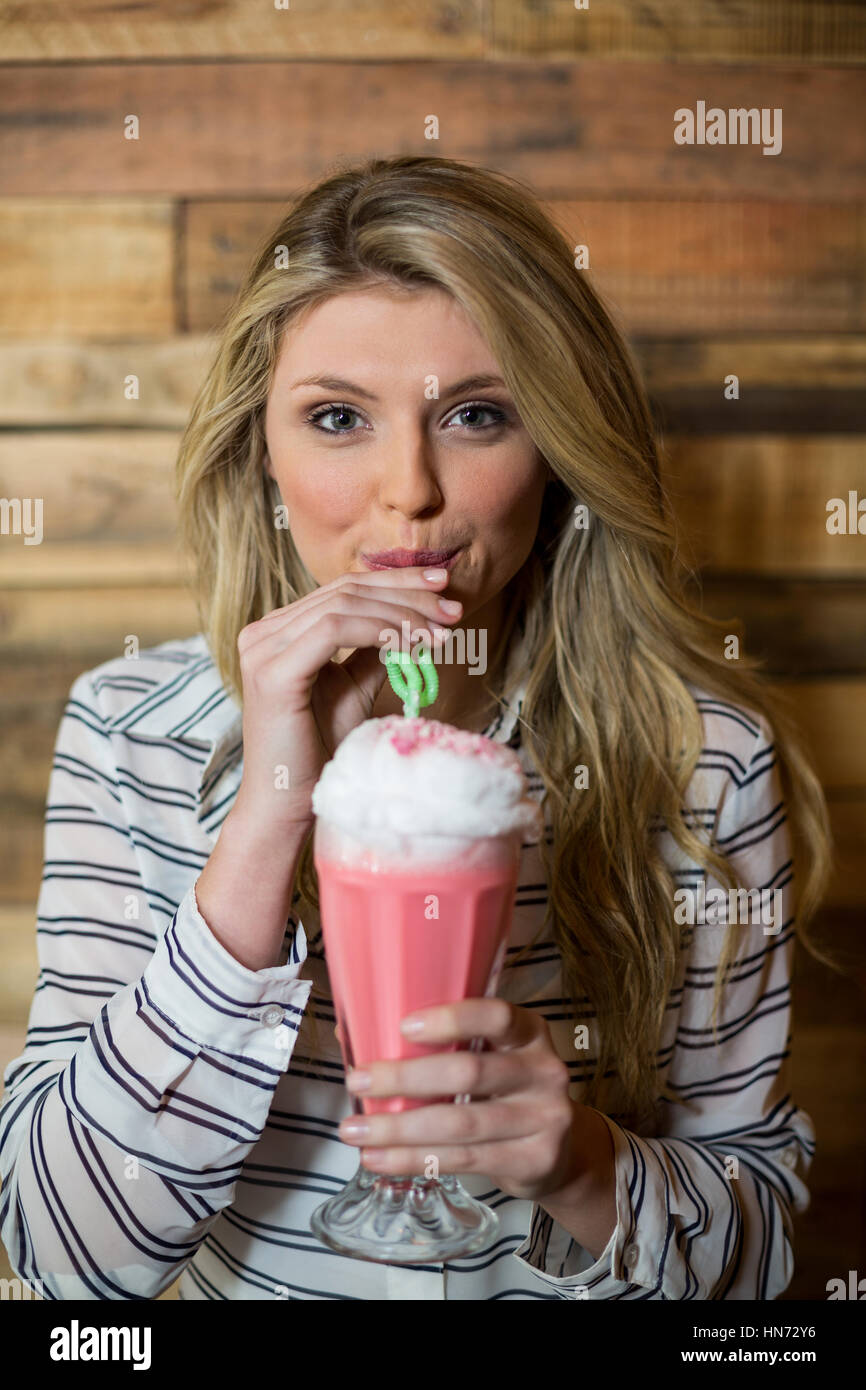 Real milkshake hi-res stock photography and images - Alamy