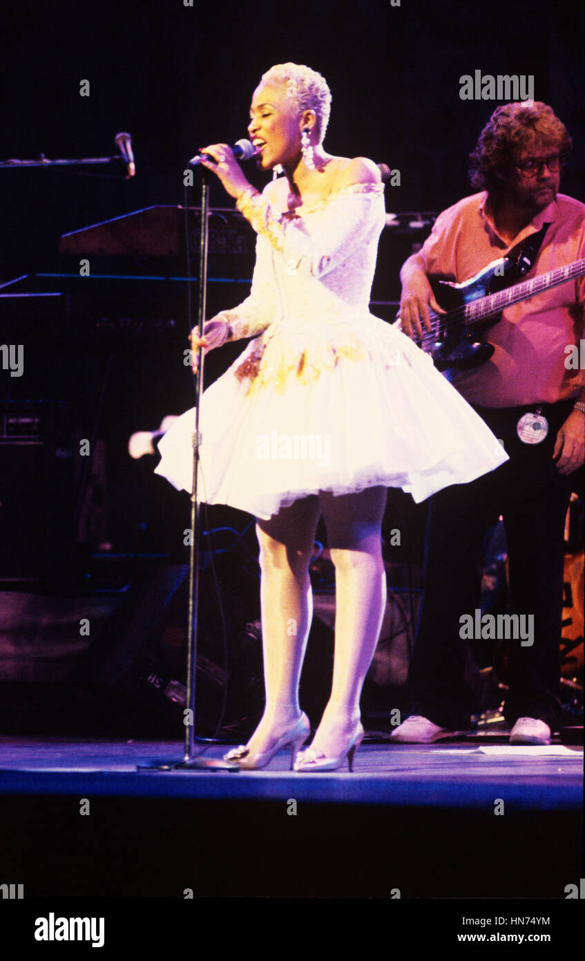 1990s Performing High Resolution Stock Photography and Images - Alamy