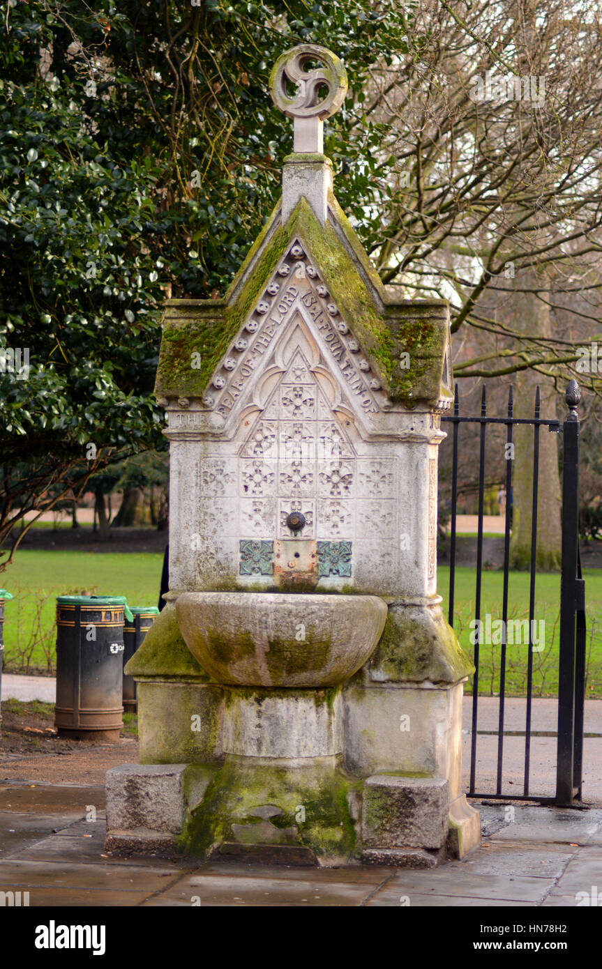 Victorian style architecture inn hi-res stock photography and images ...