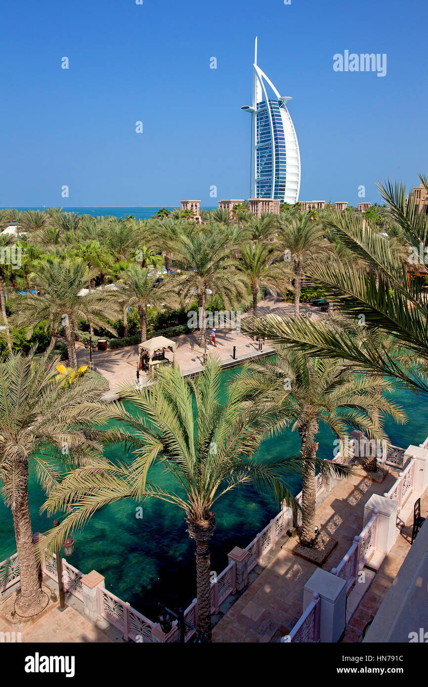Dubai, UAE - View overlooking resort and Burj Al Arab Stock Photo - Alamy