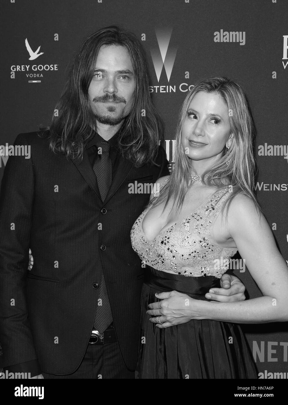 Golden globes red carpet Black and White Stock Photos & Images - Alamy