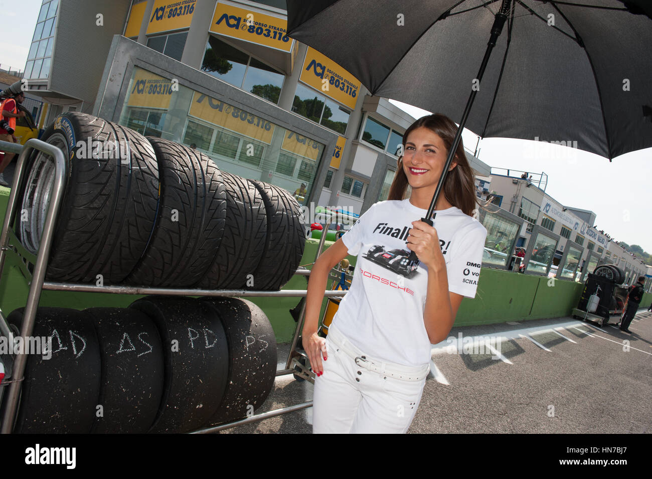 Grid girl hi-res stock photography and images - Alamy