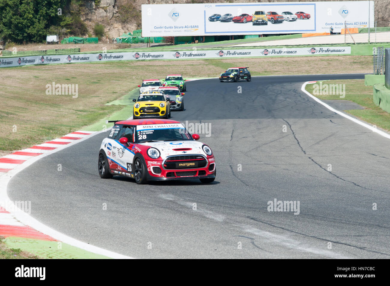 Mini challenge hi-res stock photography and images - Alamy