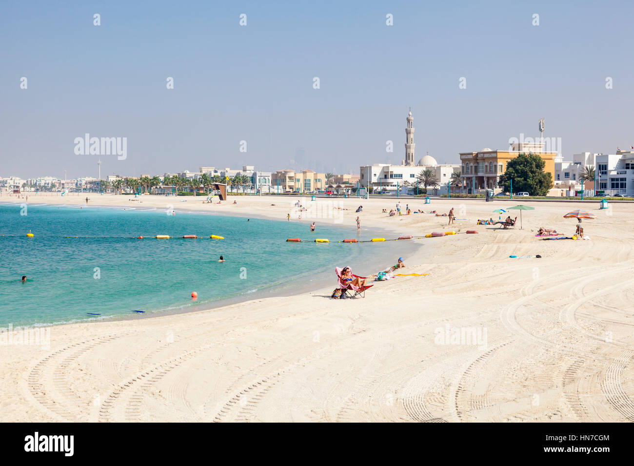 Umm suqeim beach mosque hi-res stock photography and images - Alamy