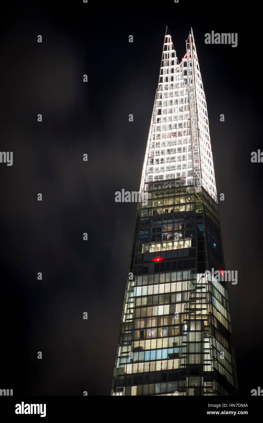 Glass shard hi-res stock photography and images - Alamy