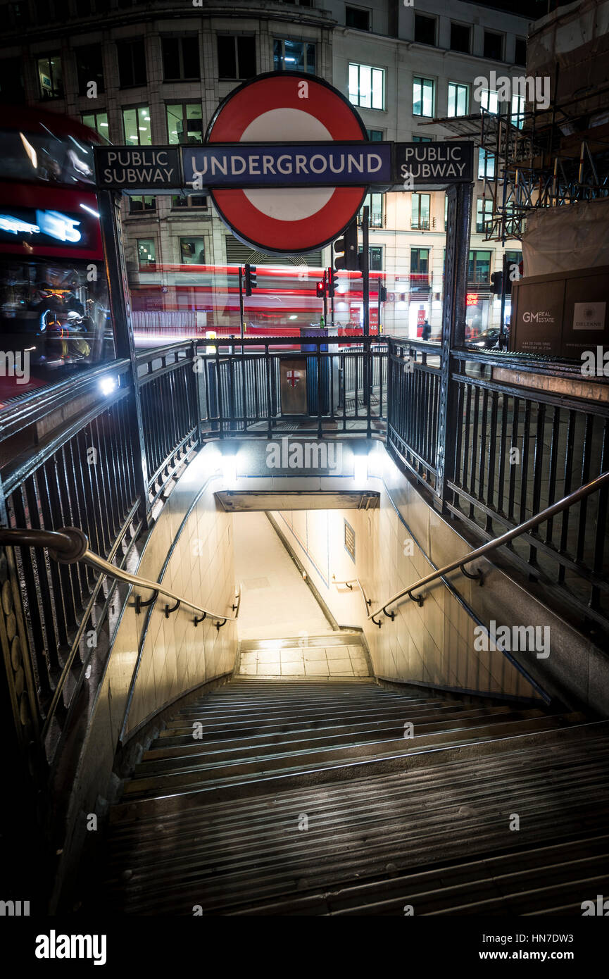 Monument Station London Stock Photos & Monument Station London Stock ...