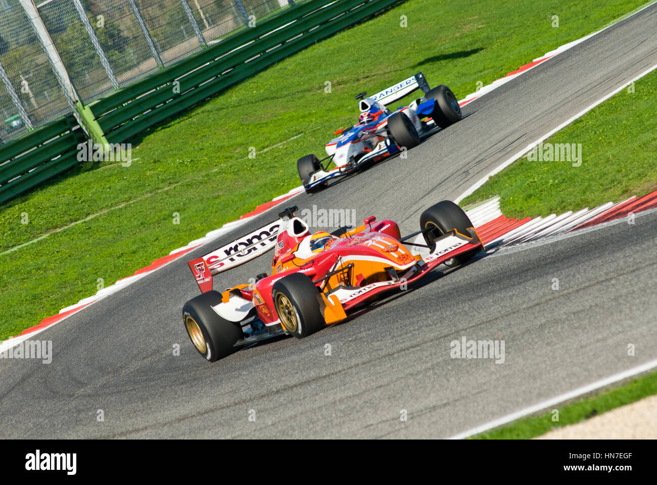 Formula 1 racing cars hi-res stock photography and images - Alamy