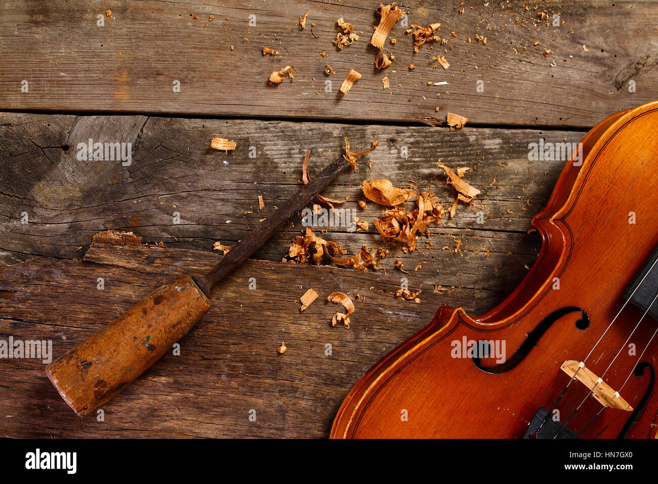 Violin work maker wood hi-res stock photography and images - Alamy