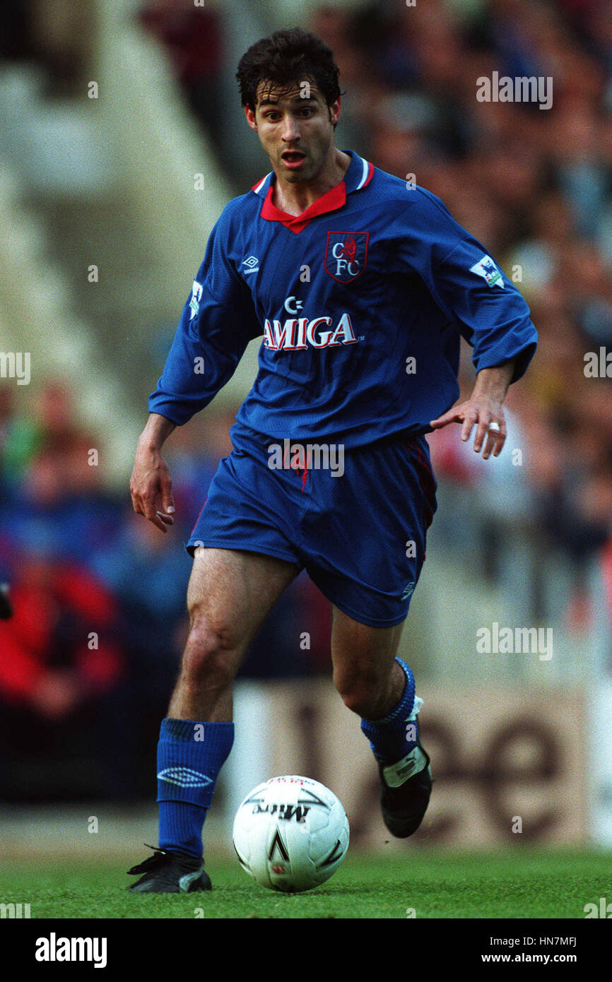 GAVIN PEACOCK CHELSEA FC 13 April 1994 Stock Photo - Alamy
