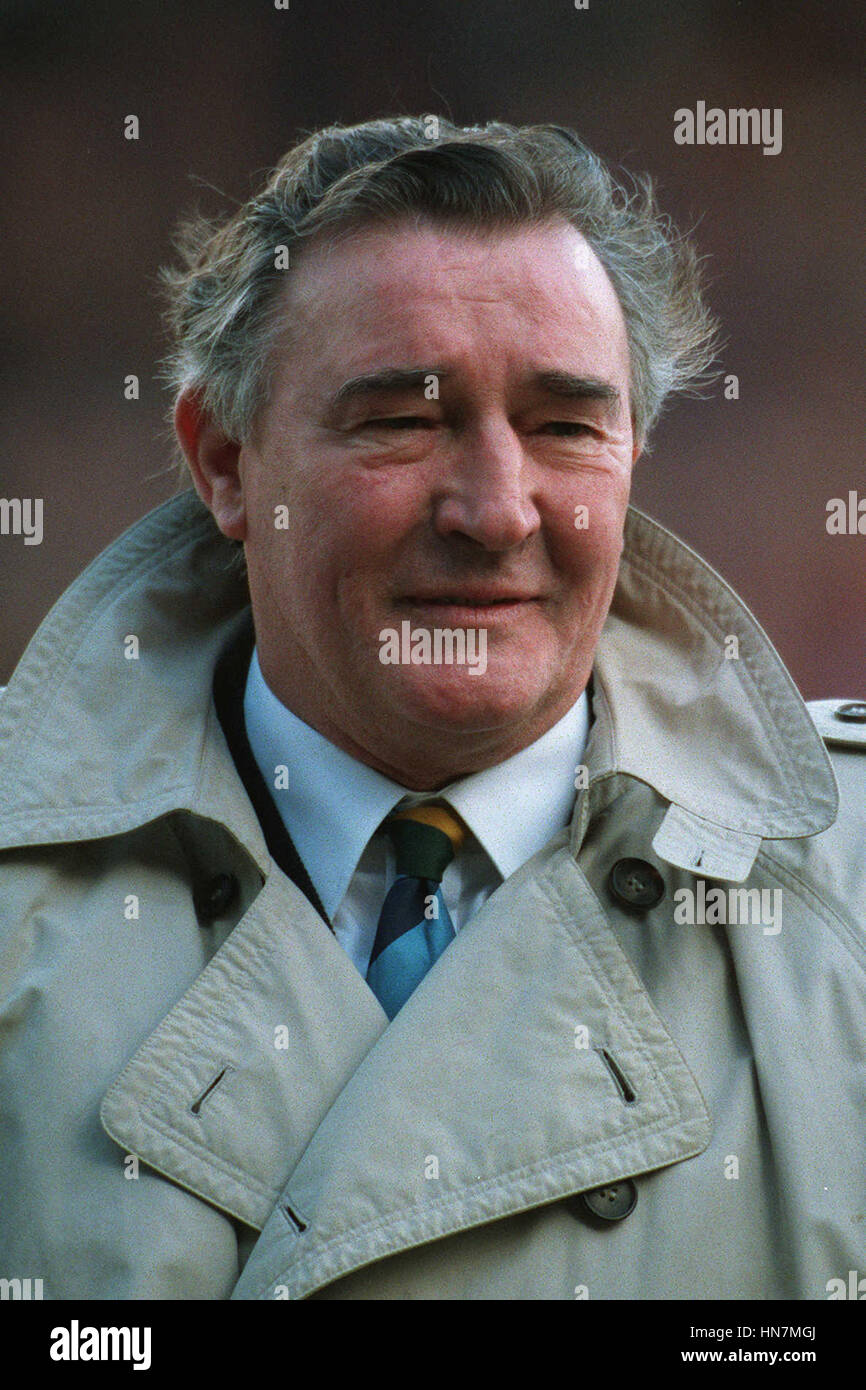 MALCOLM ALLISON FORMER FOOTBALL MANAGER 12 April 1994 Stock Photo - Alamy