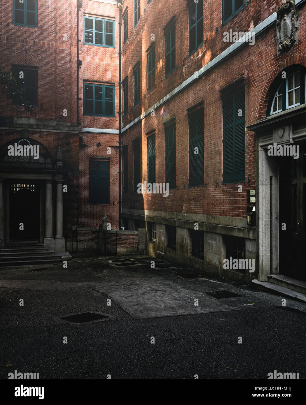 Estate structure hi-res stock photography and images - Alamy