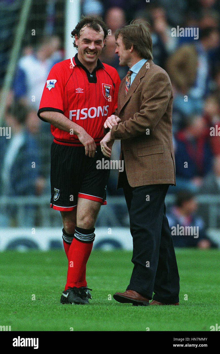 Jhonn Kenny John Kenny Awarded For 31 Years Service To Wirral Borough