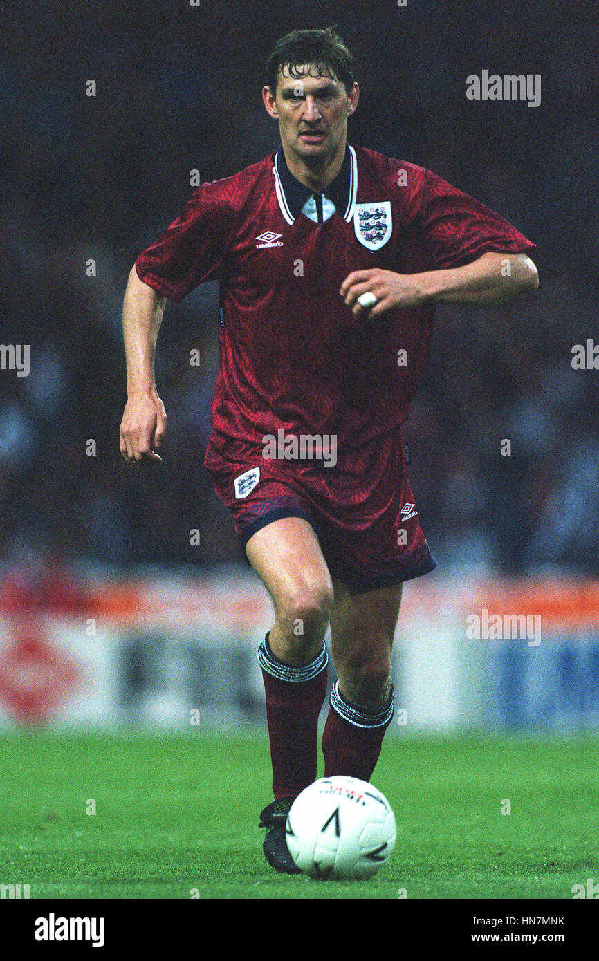 TONY ADAMS ENGLAND & ARSENAL FC 18 May 1994 Stock Photo - Alamy