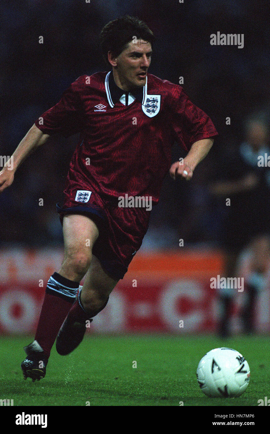 PETER BEARDSLEY ENGLAND & NEWCASTLE UNITED FC 18 May 1994 Stock Photo ...