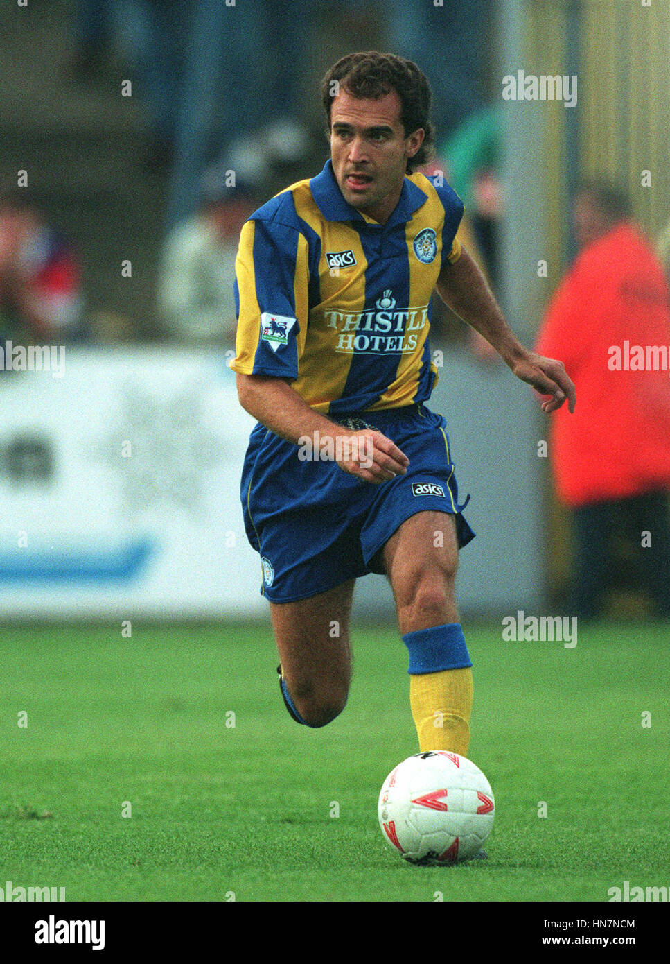 TONY DORIGO LEEDS UNITED FC 09 August 1994 Stock Photo - Alamy