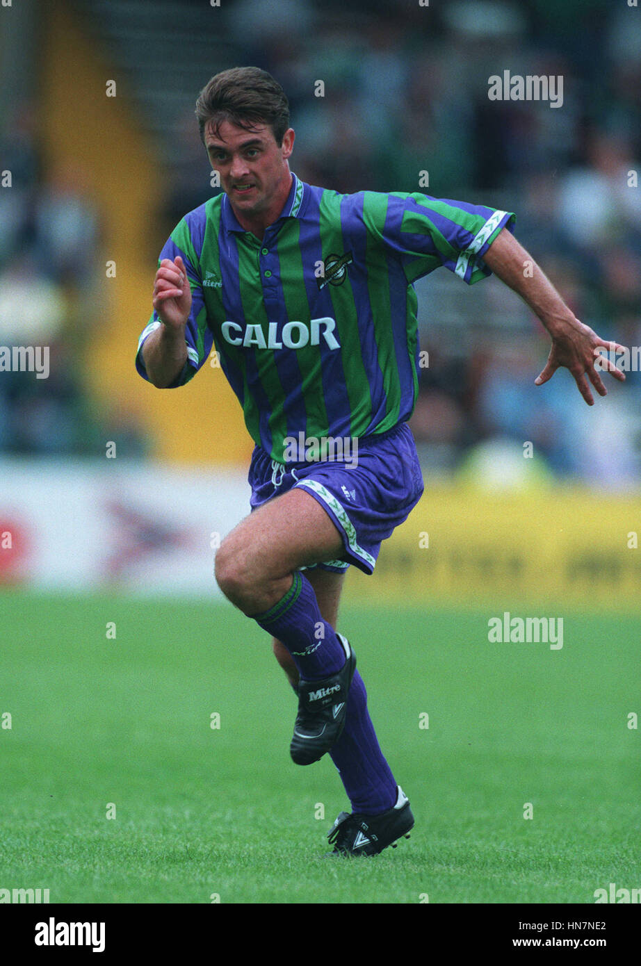 BRIAN HAMILTON HIBERNIAN FC 09 August 1994 Stock Photo - Alamy