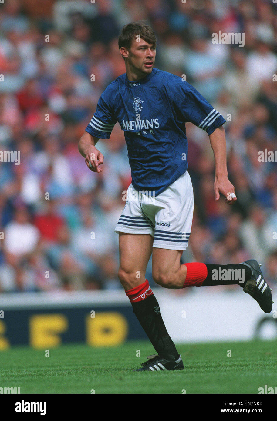 DUNCAN FERGUSON GLASGOW RANGERS FC 15 August 1994 Stock Photo - Alamy