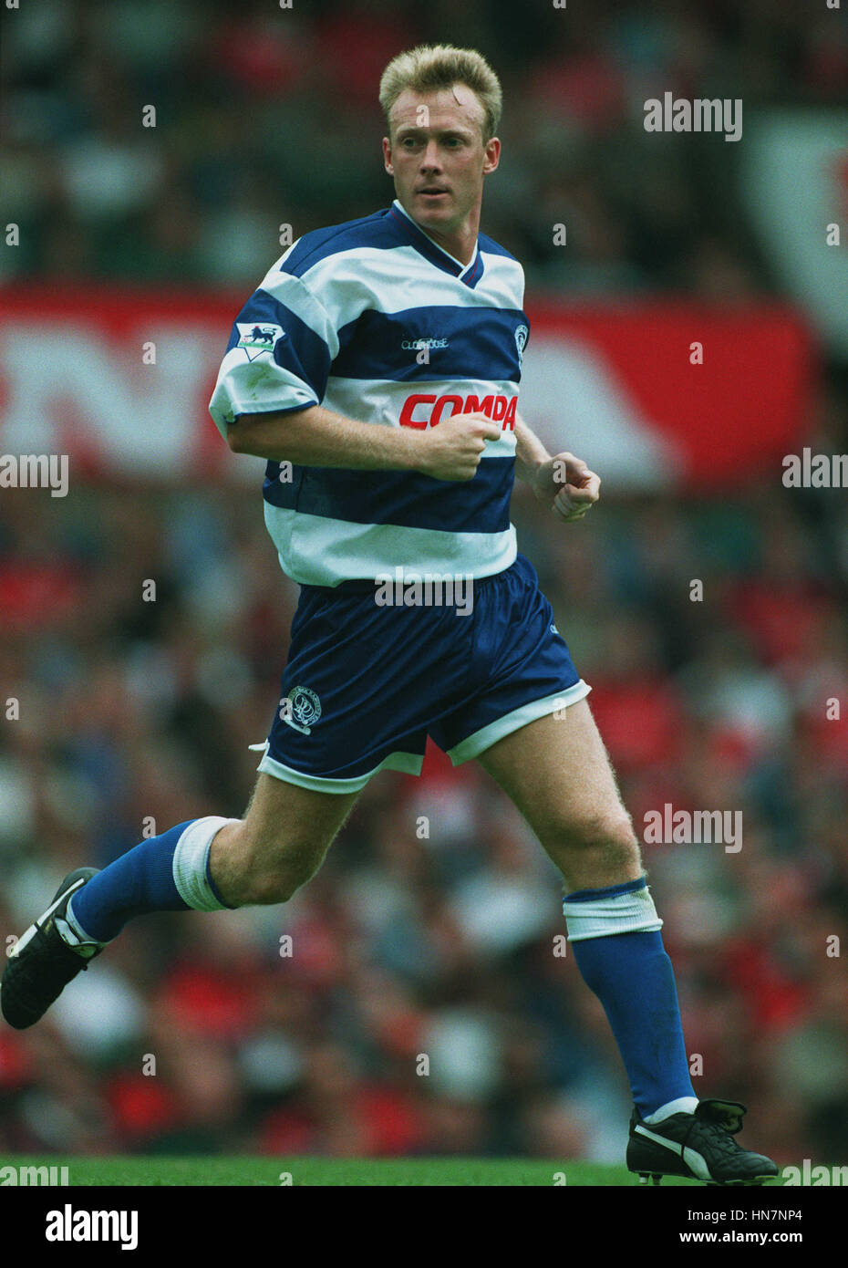 SIMON BARKER QUEENS PARK RANGERS FC 22 August 1994 Stock Photo - Alamy
