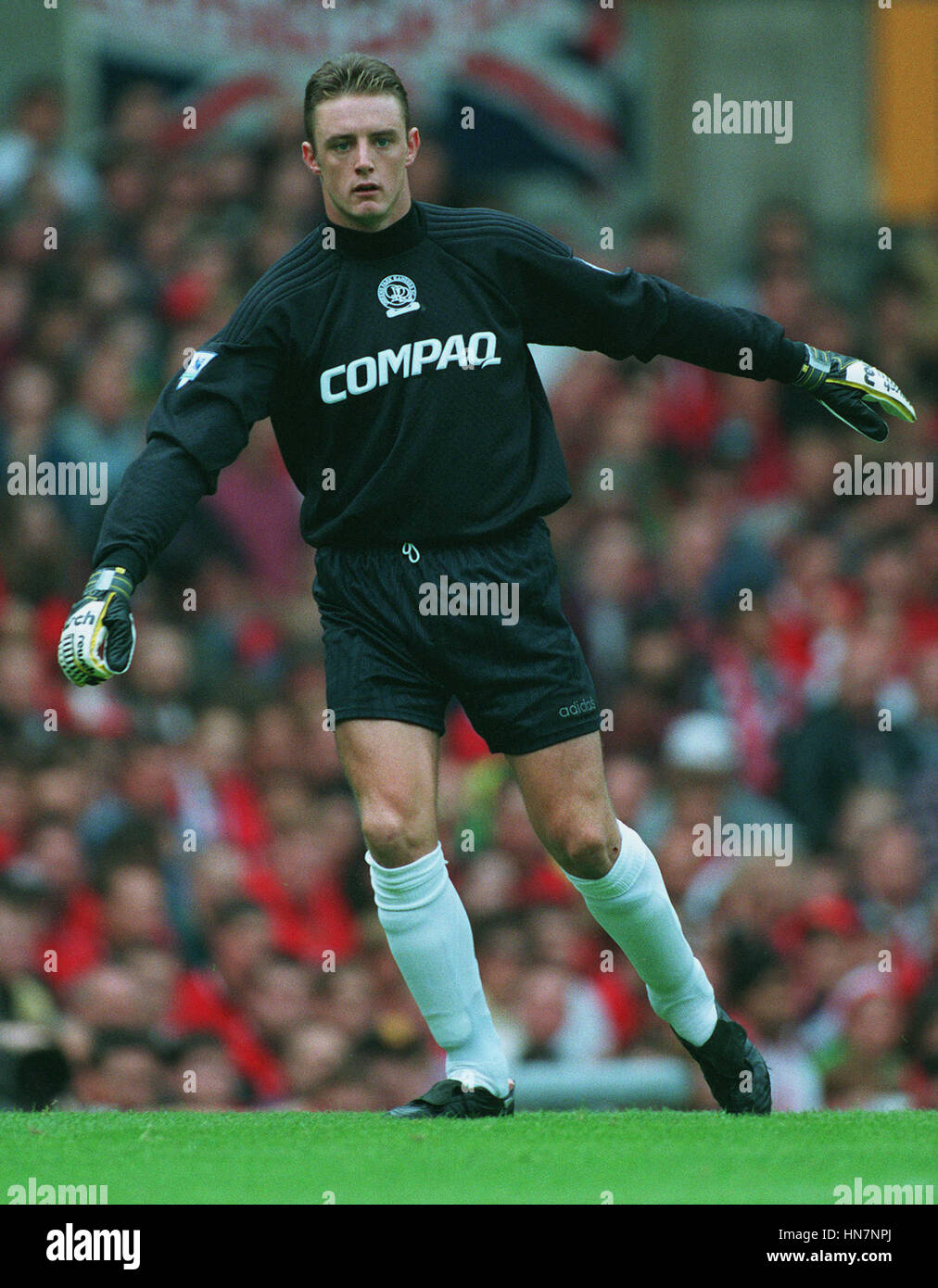 Tony roberts football hi-res stock photography and images - Alamy