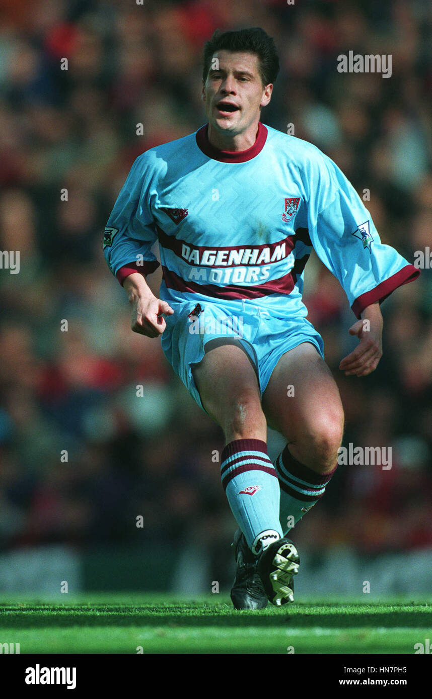 Tony Cottee Ub40