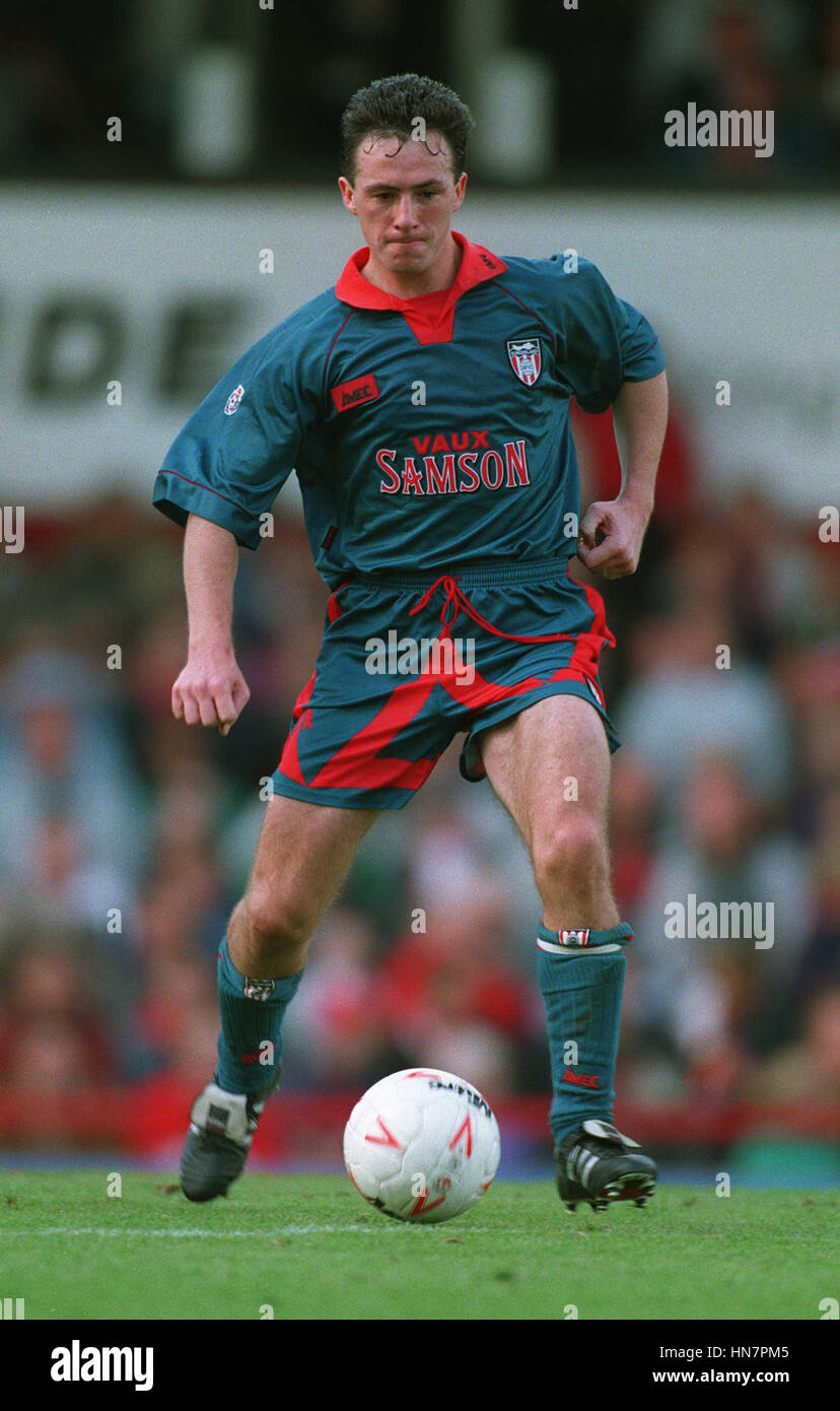DEREK FERGUSON SUNDERLAND FC 13 September 1994 Stock Photo - Alamy