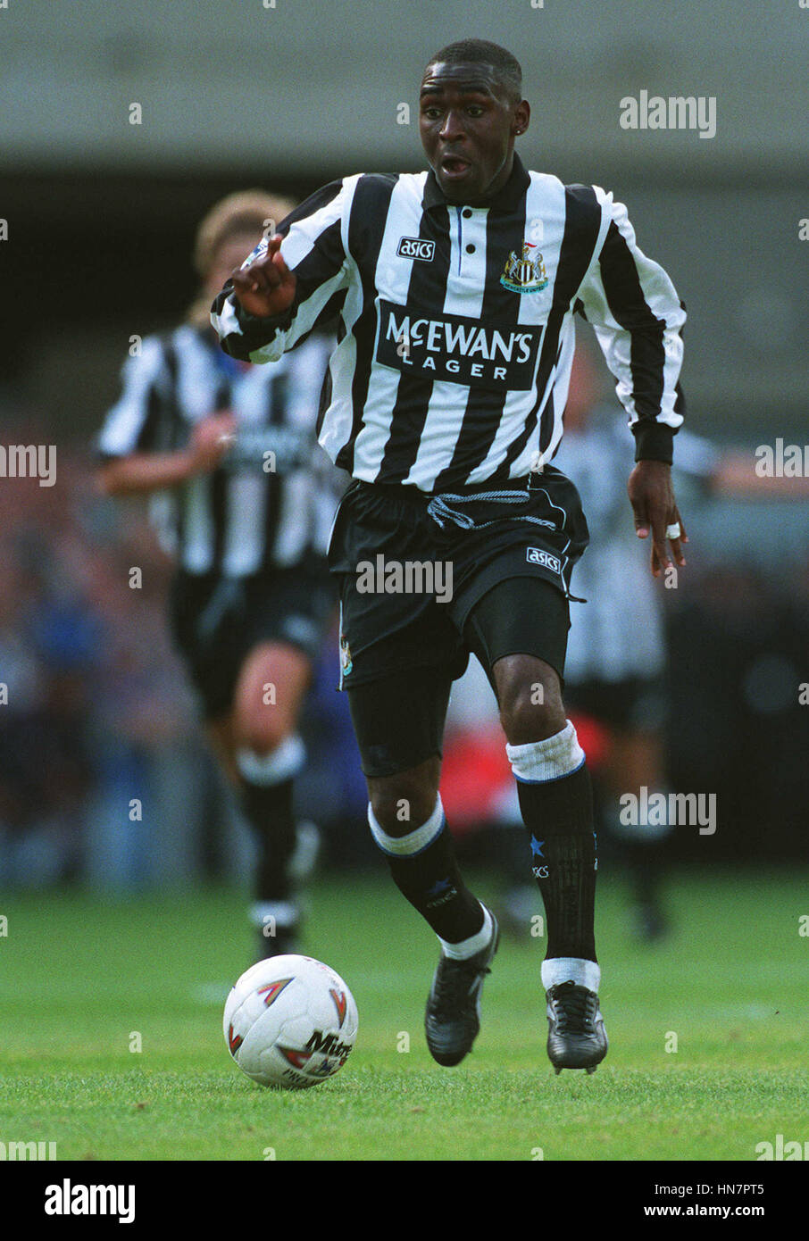 ANDY COLE NEWCASTLE UNITED FC 15 September 1994 Stock Photo - Alamy