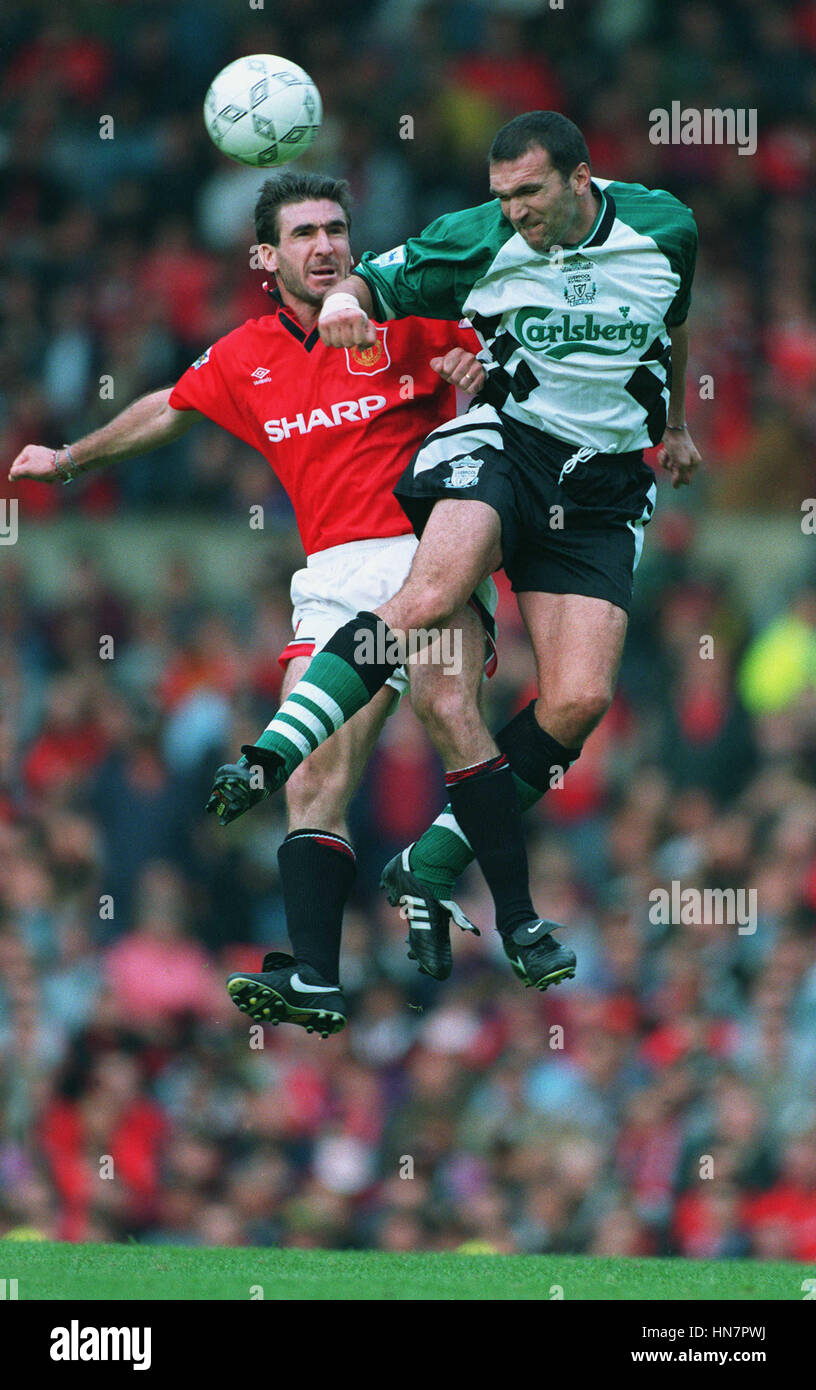 CANTONA AND RUDDOCK BATTLE MAN UTD V LIVERPOOL 17 September 1994 Stock ...