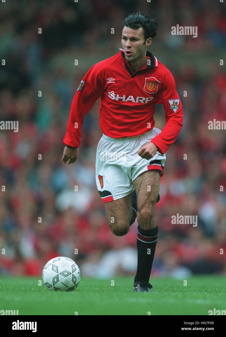 RYAN GIGGS MANCHESTER UNITED FC 19 September 1994 Stock Photo - Alamy