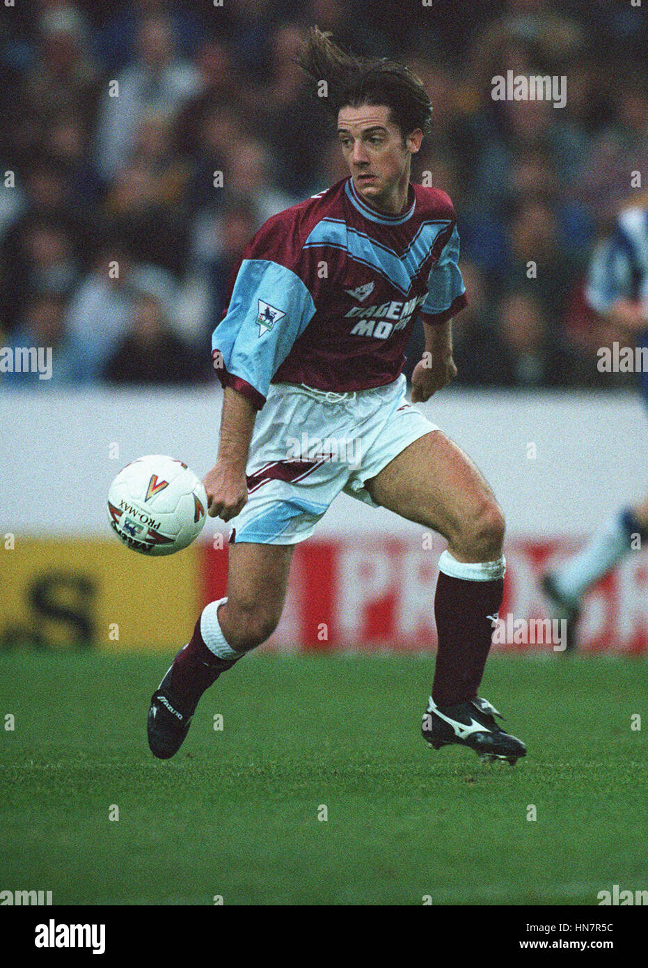IAN BISHOP WEST HAM UNITED FC 21 November 1994 Stock Photo - Alamy