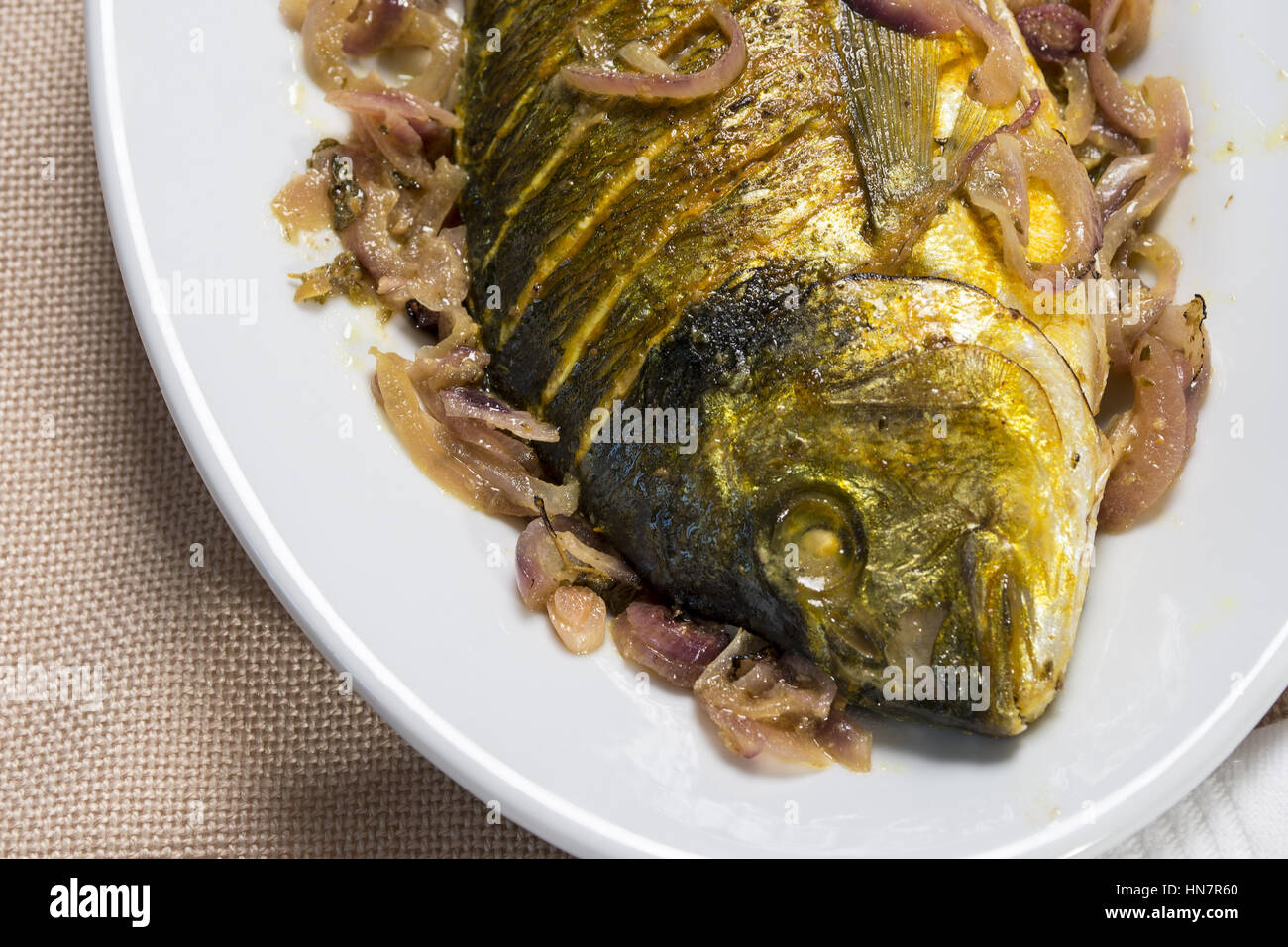 Whole grey sea bream hi-res stock photography and images - Alamy