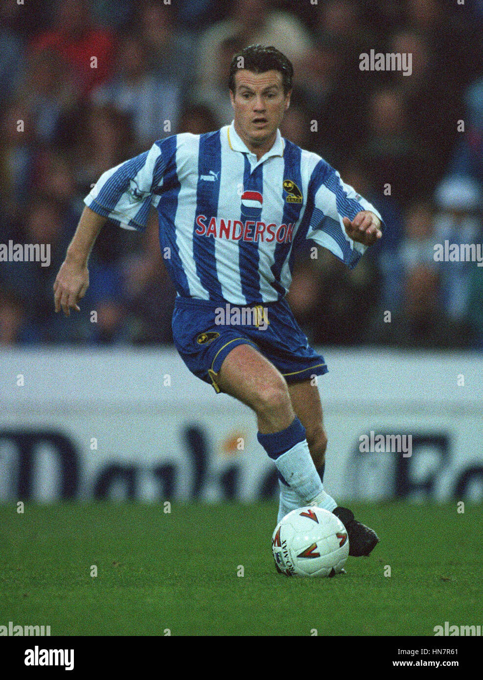 ANDY SINTON SHEFFIELD WEDNESDAY FC 21 November 1994 Stock Photo - Alamy