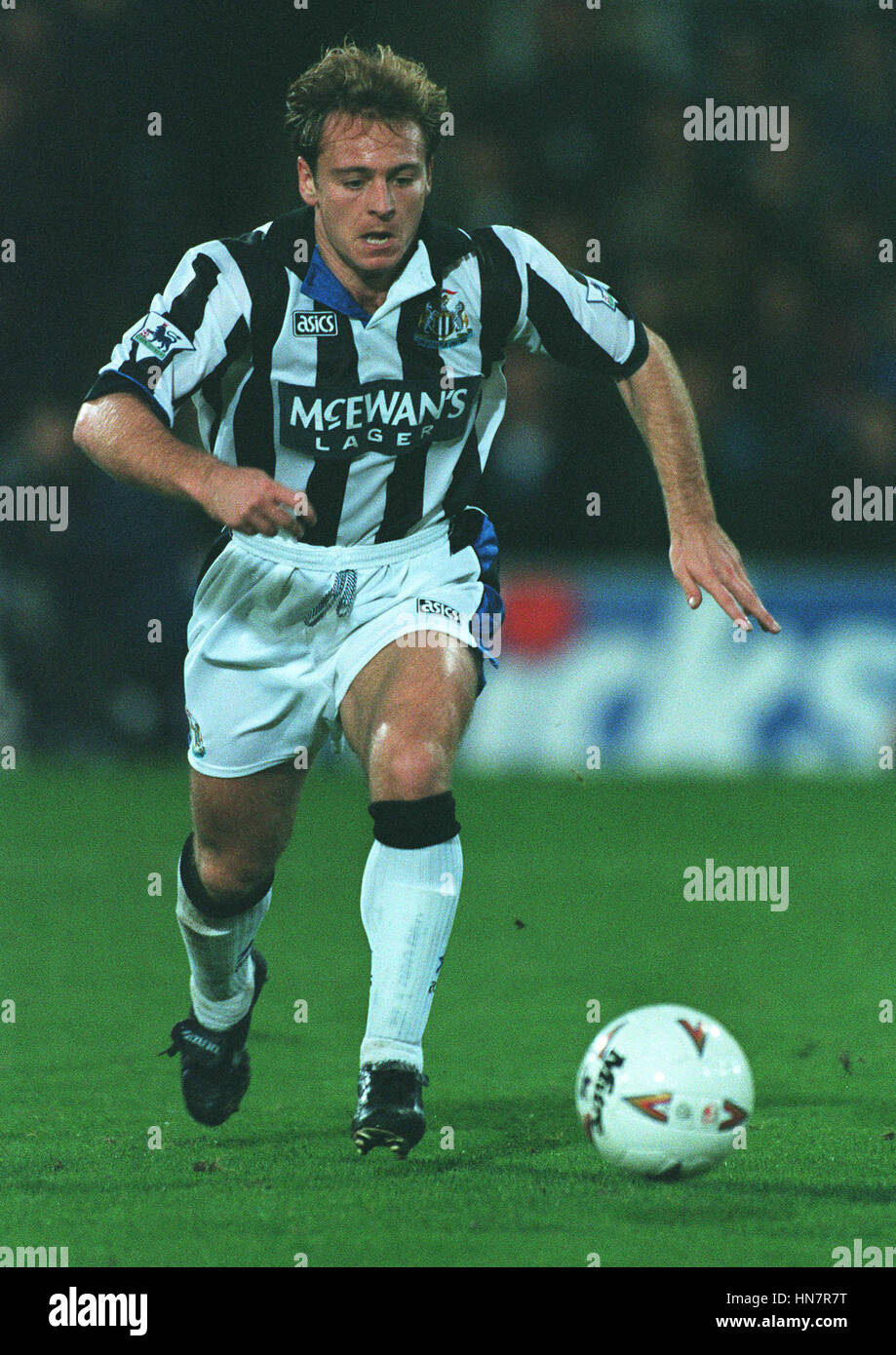 JOHN BERESFORD NEWCASTLE UNITED FC 24 November 1994 Stock Photo - Alamy