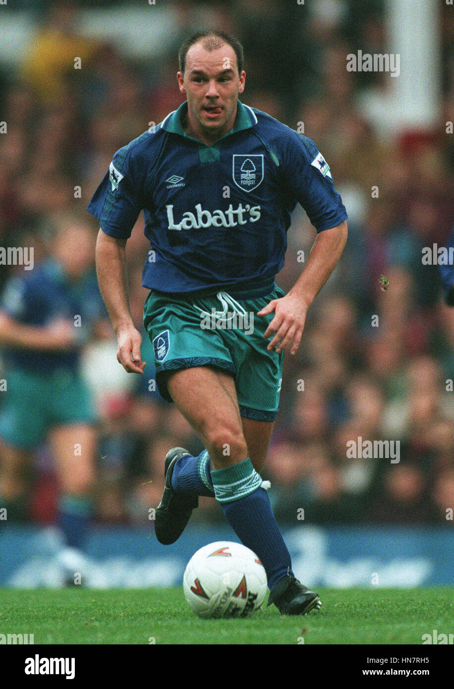 STEVE STONE NOTTINGHAM FOREST FC 25 October 1994 Stock Photo - Alamy