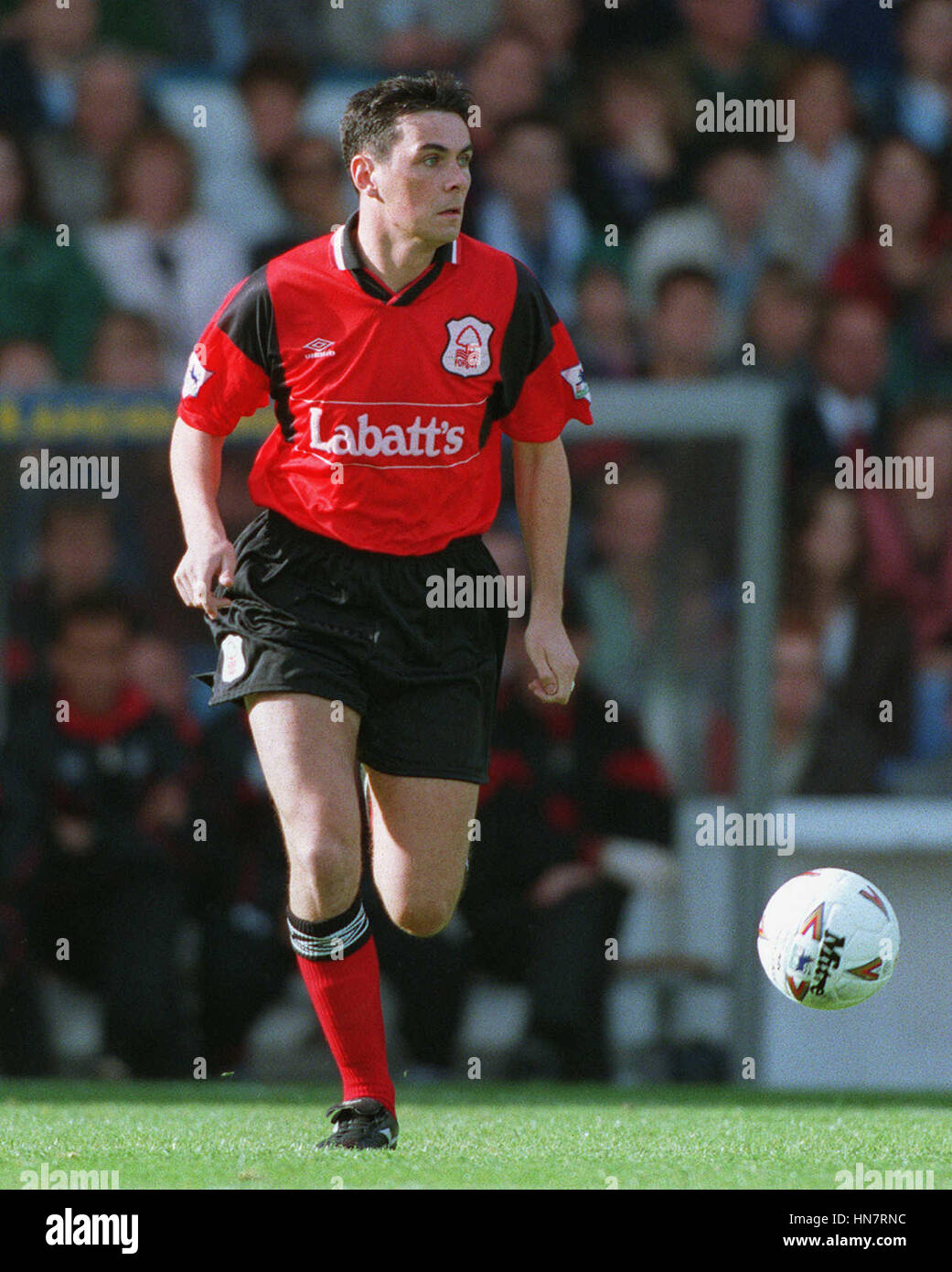 STEVE CHETTLE NOTTINGHAM FOREST FC 27 October 1994 Stock Photo - Alamy