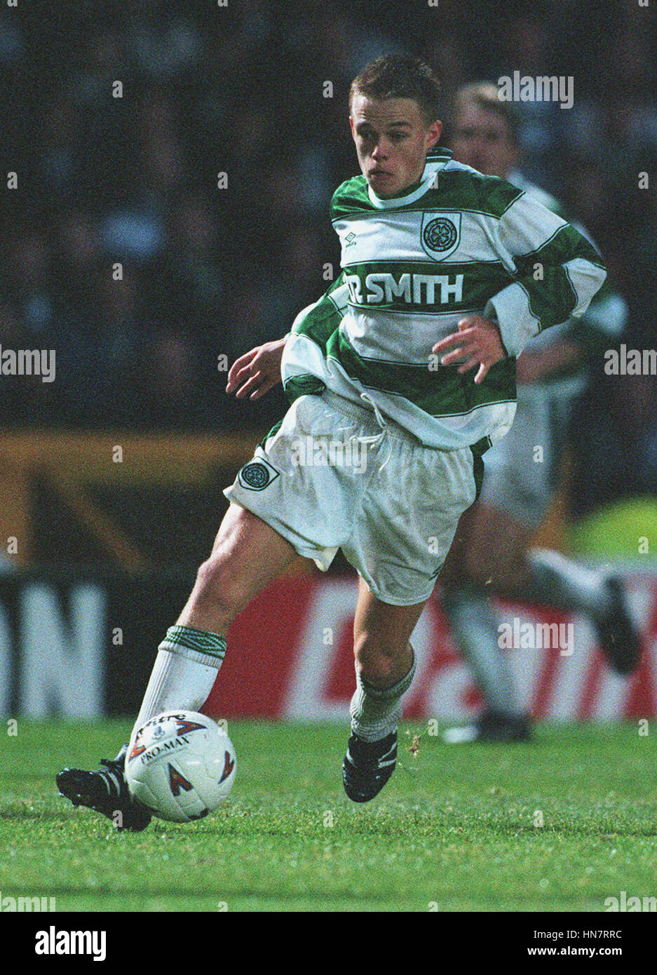 SIMON DONNELLY GLASGOW CELTIC FC 01 November 1994 Stock Photo - Alamy