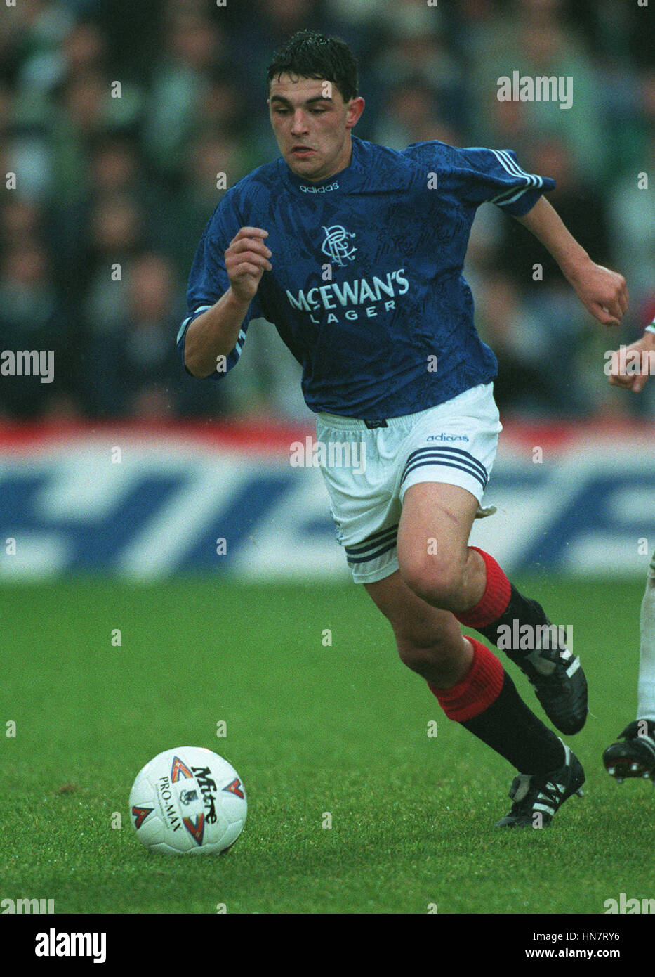 CHARLIE MILLER GLASGOW RANGERS FC 02 November 1994 Stock Photo - Alamy