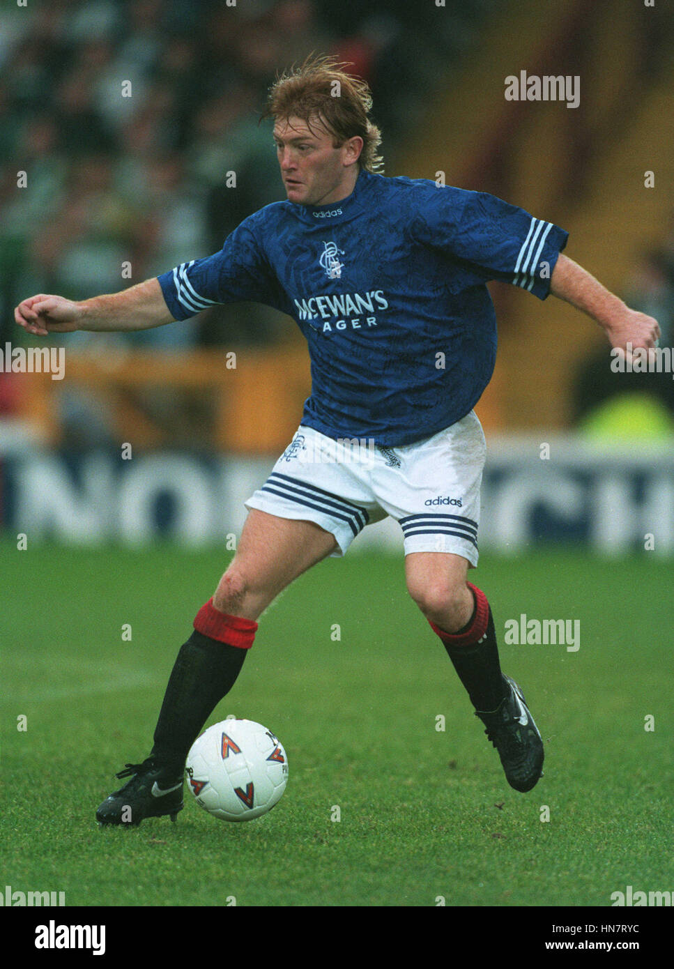 STUART MCCALL GLASGOW RANGERS FC 02 November 1994 Stock Photo - Alamy