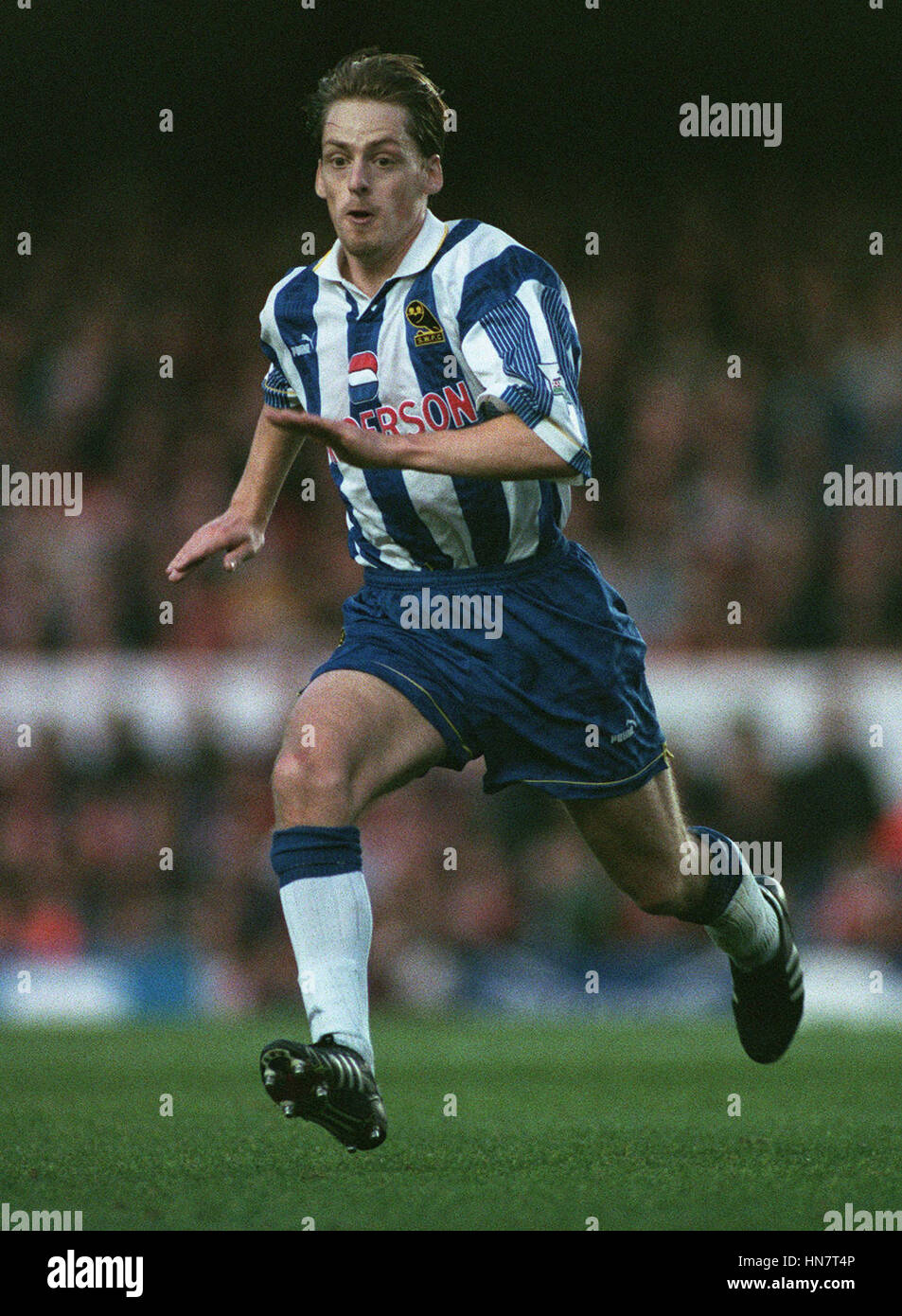 GRAHAM HYDE SHEFFIELD WEDNESDAY FC 08 November 1994 Stock Photo - Alamy