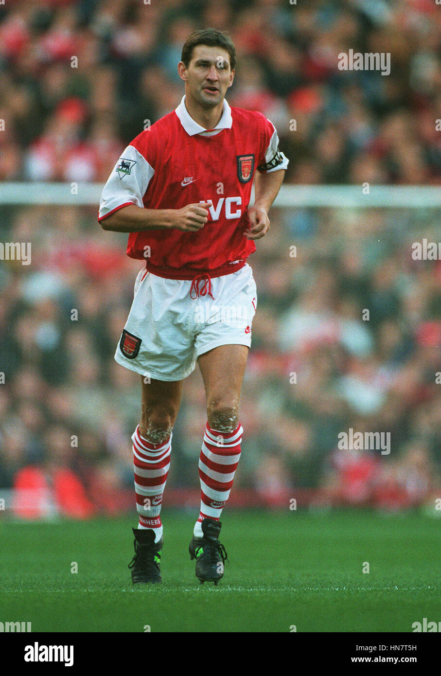 Tony Adams Arsenal Stock Photos & Tony Adams Arsenal Stock Images - Alamy