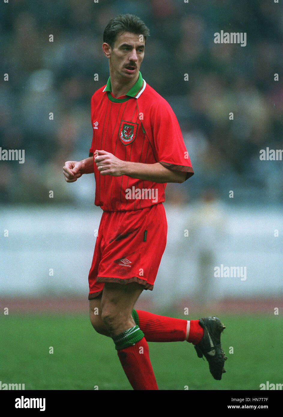 IAN RUSH WALES & LEEDS UNITED FC 21 November 1994 Stock Photo - Alamy