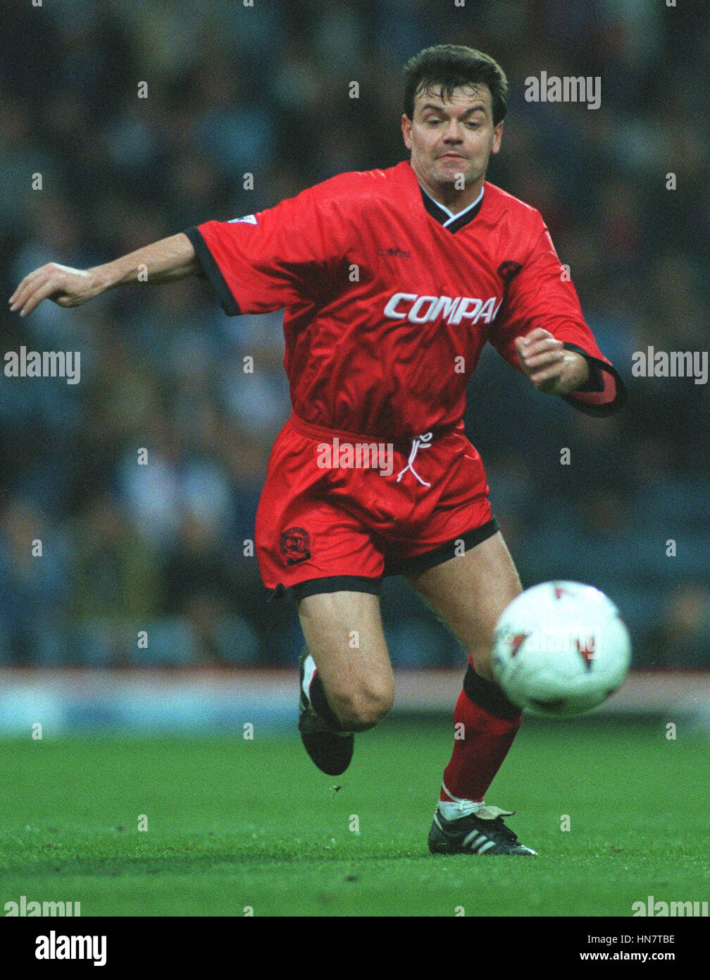 STEVE HODGE QUEENS PARK RANGERS 30 November 1994 Stock Photo - Alamy