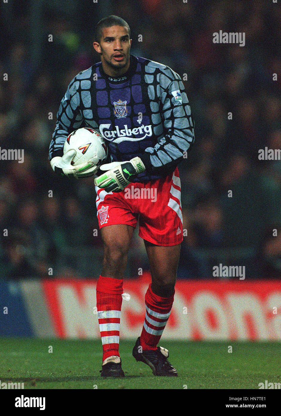 DAVID JAMES LIVERPOOL FC 01 December 1994 Stock Photo - Alamy
