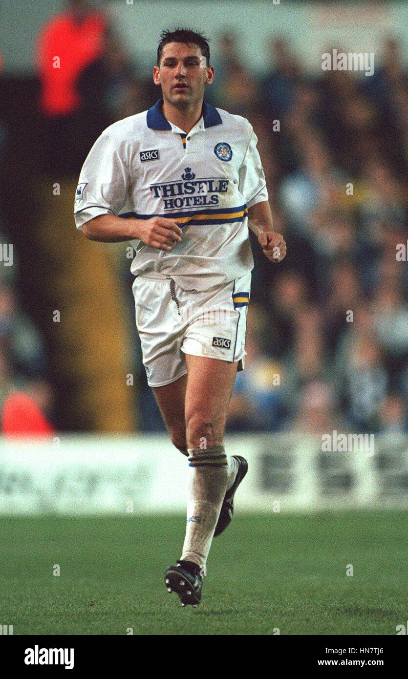 DAVID WHITE LEEDS UNITED FC 08 December 1994 Stock Photo - Alamy