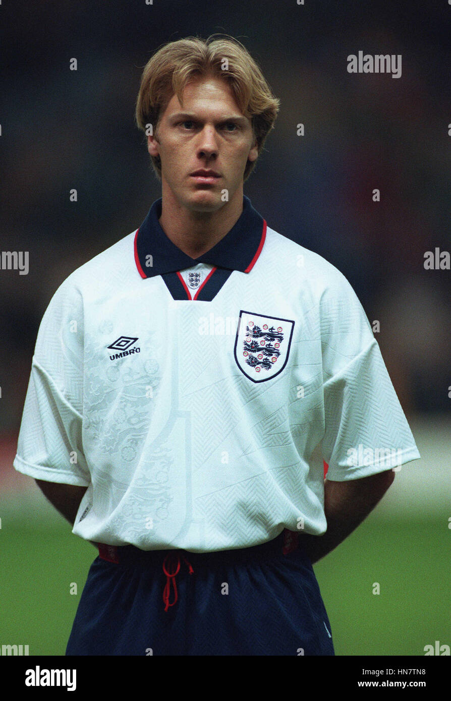 WARREN BARTON ENGLAND & WIMBLEDON FC 14 December 1994 Stock Photo - Alamy