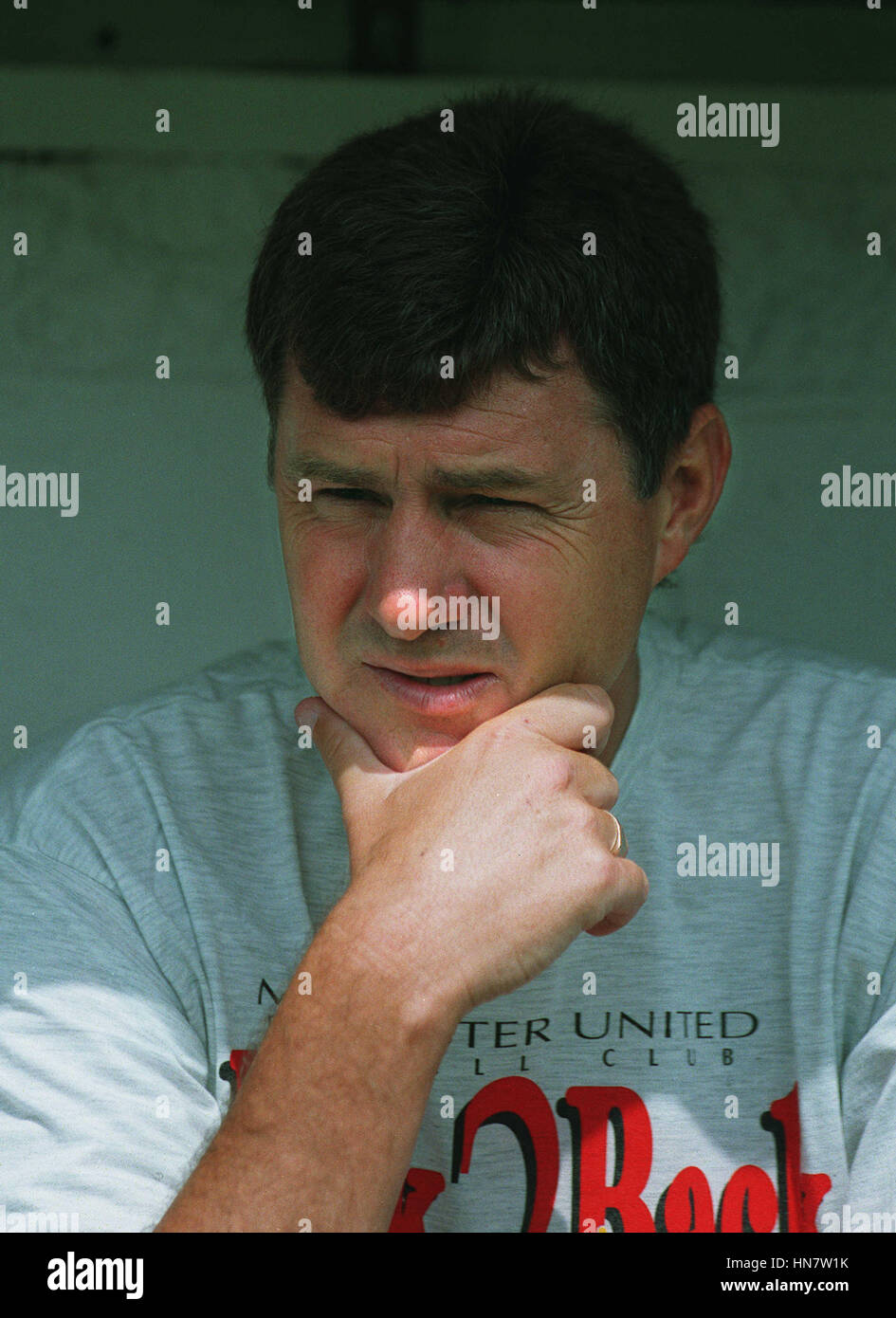 BRIAN KIDD MANCHESTER UNITED ASST.MANAGER 02 August 1994 Stock Photo - Alamy